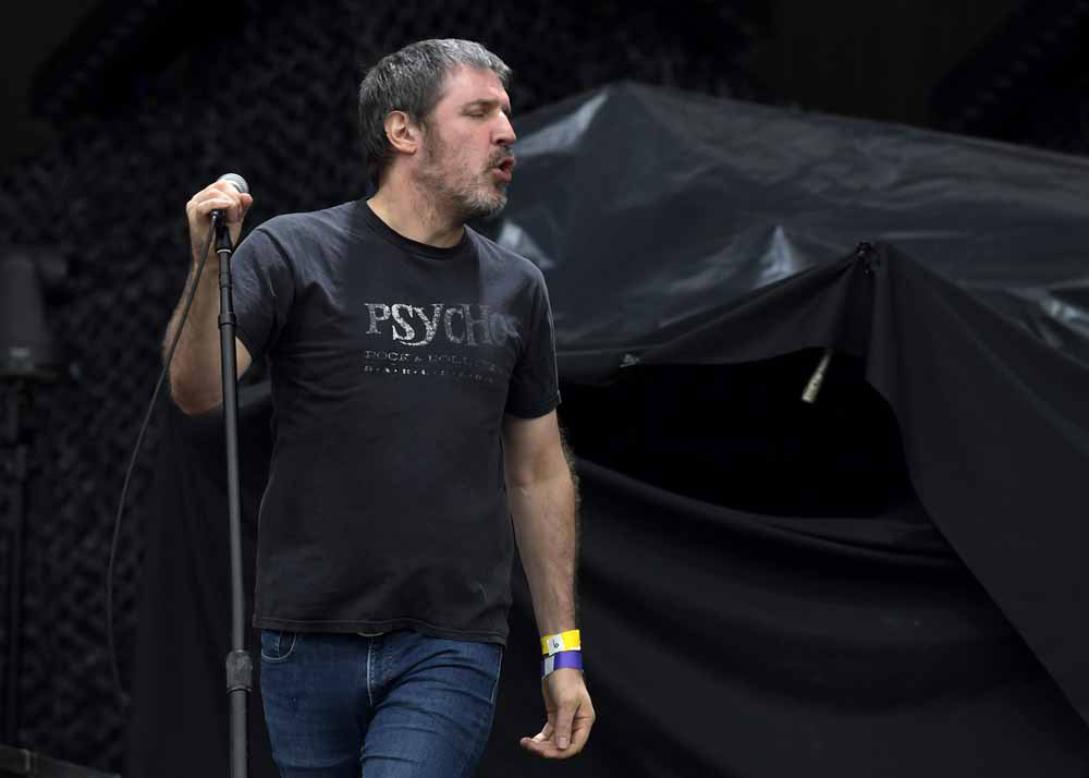 Foo Fighters in Geelong: It's Times Like These We Learn to Live Again